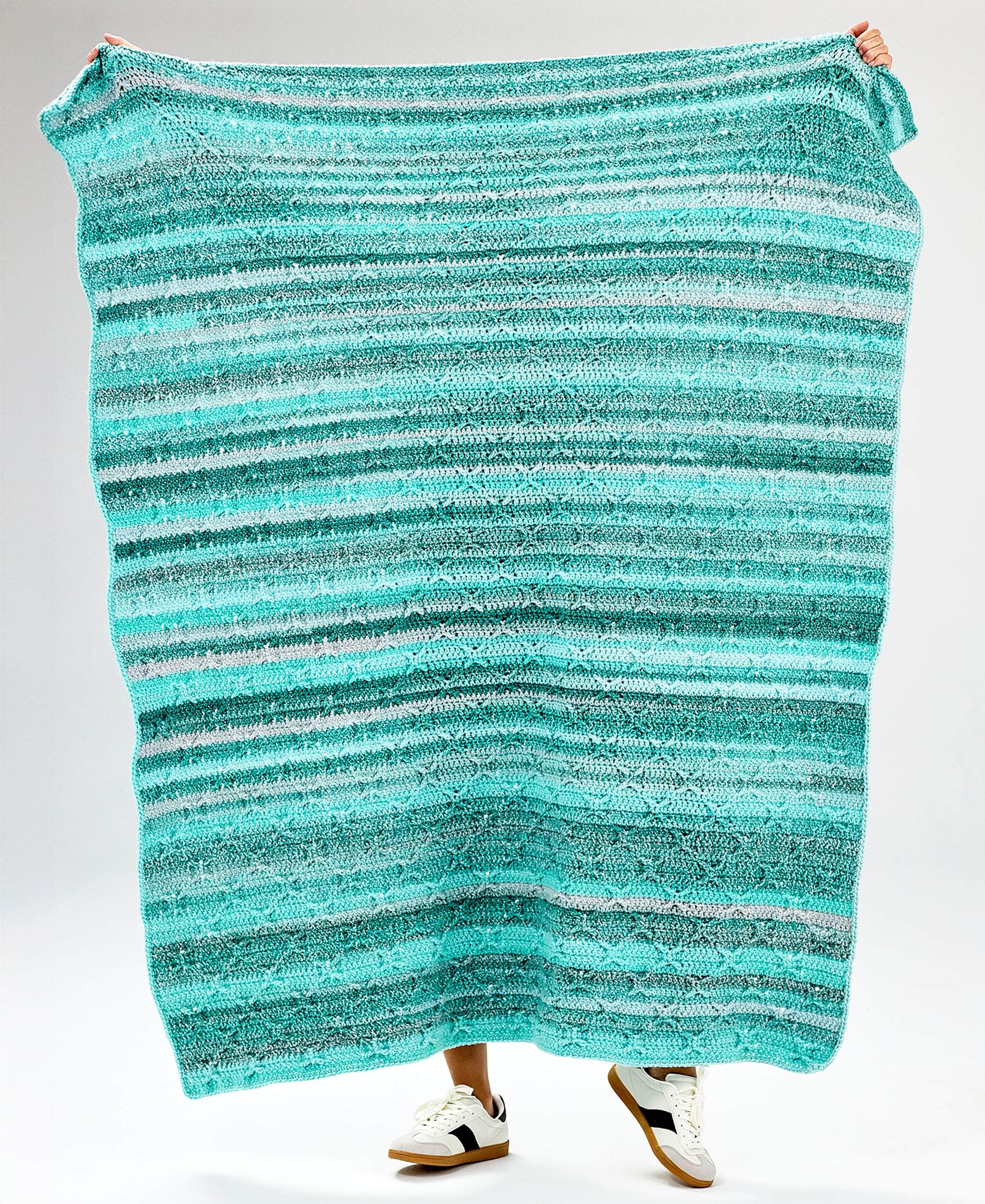 Criss Cross Throw – Premier Yarns