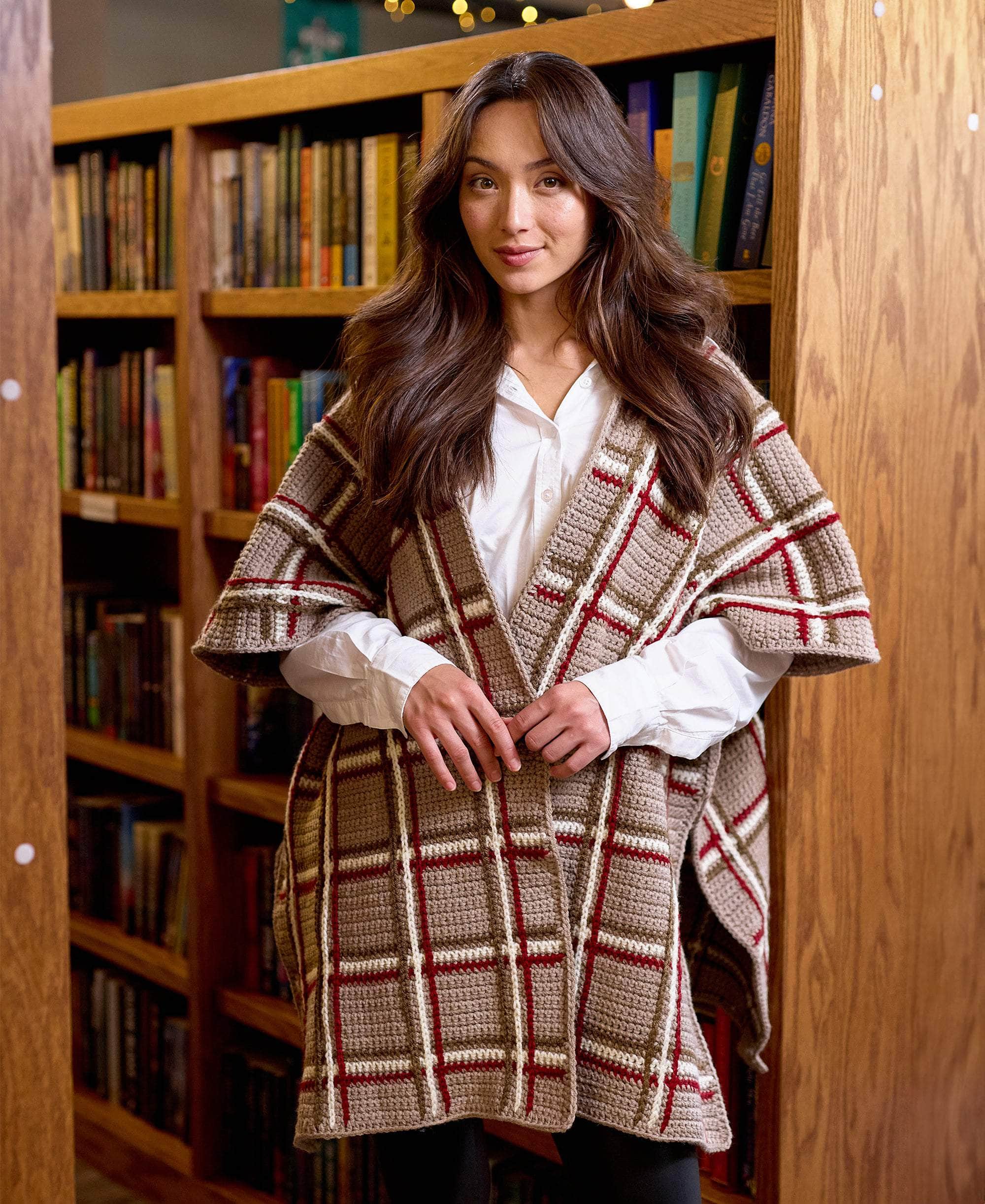 Plaid Narrative Ruana – Premier Yarns