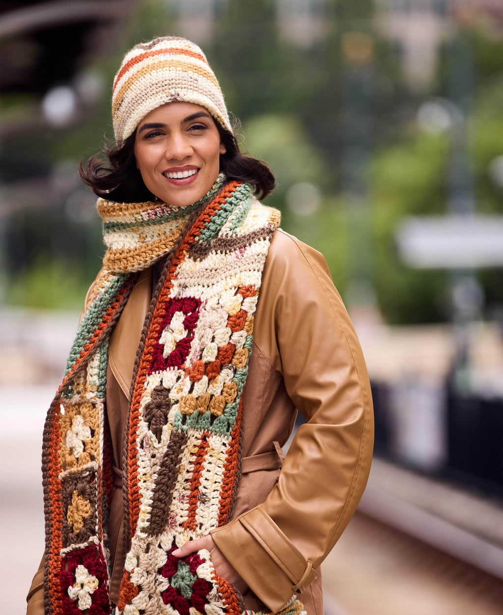 Polychrome Grid Scarf – Premier Yarns