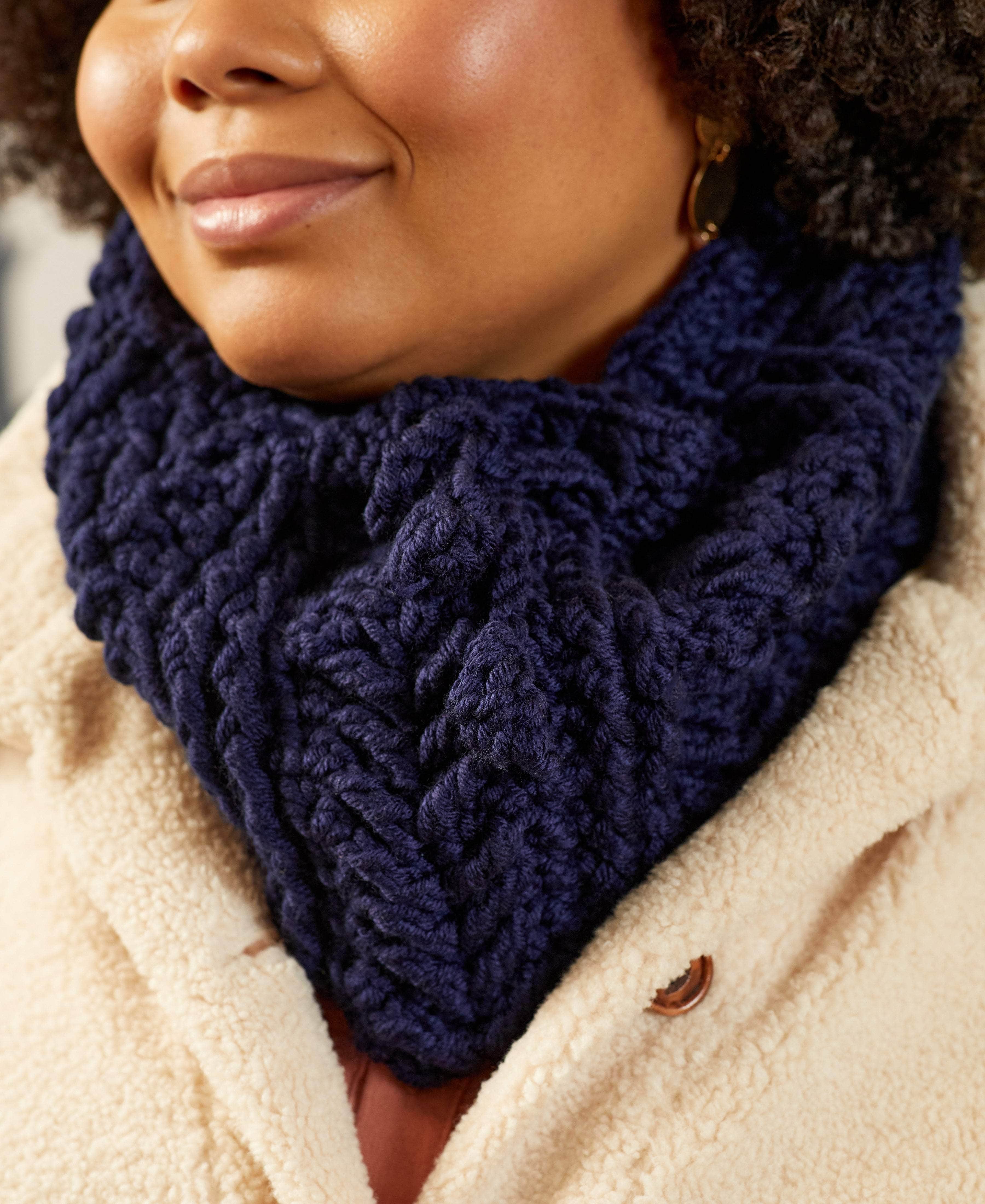 Drawstring Cowl – Premier Yarns