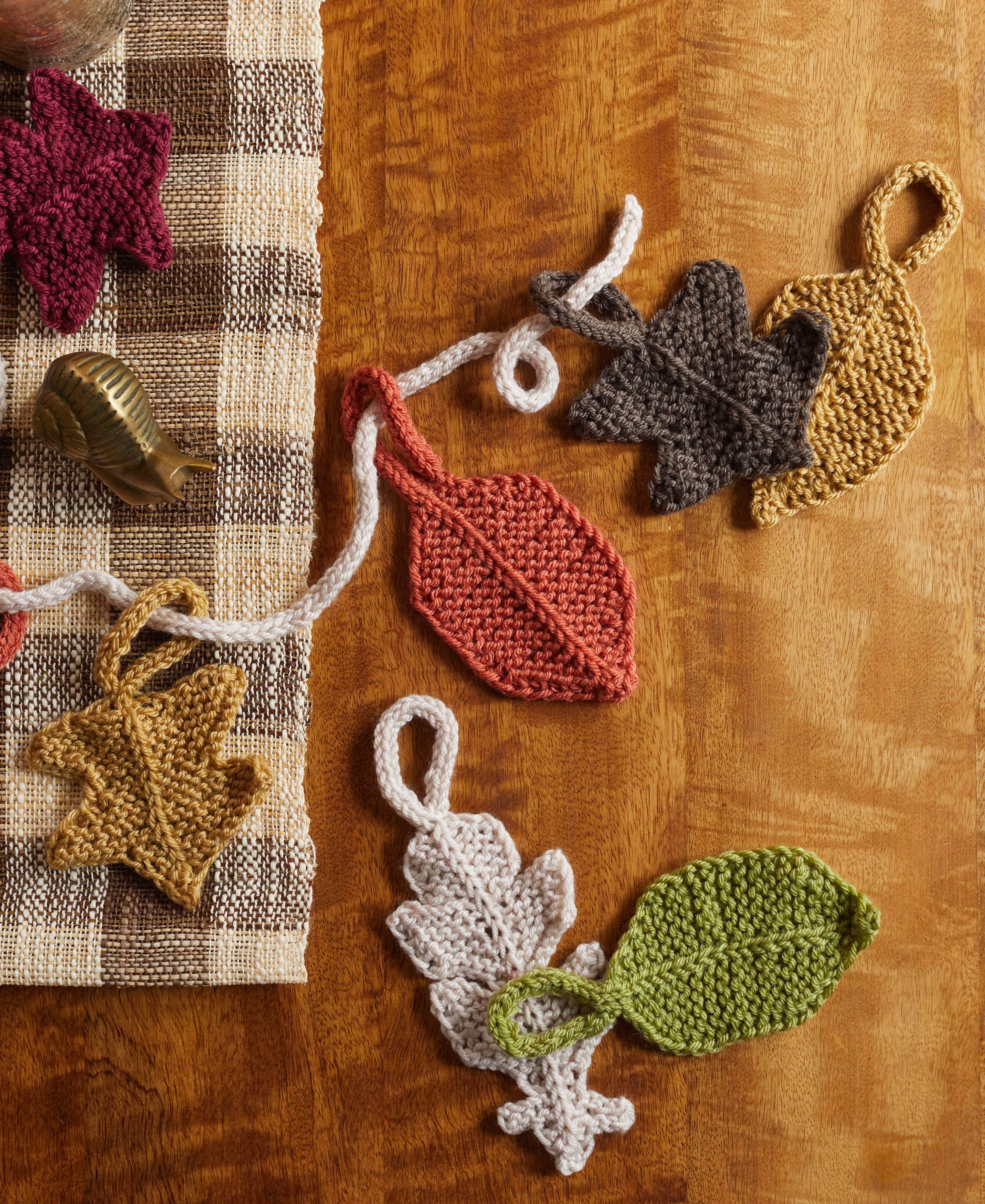 Leaf Garland – Premier Yarns