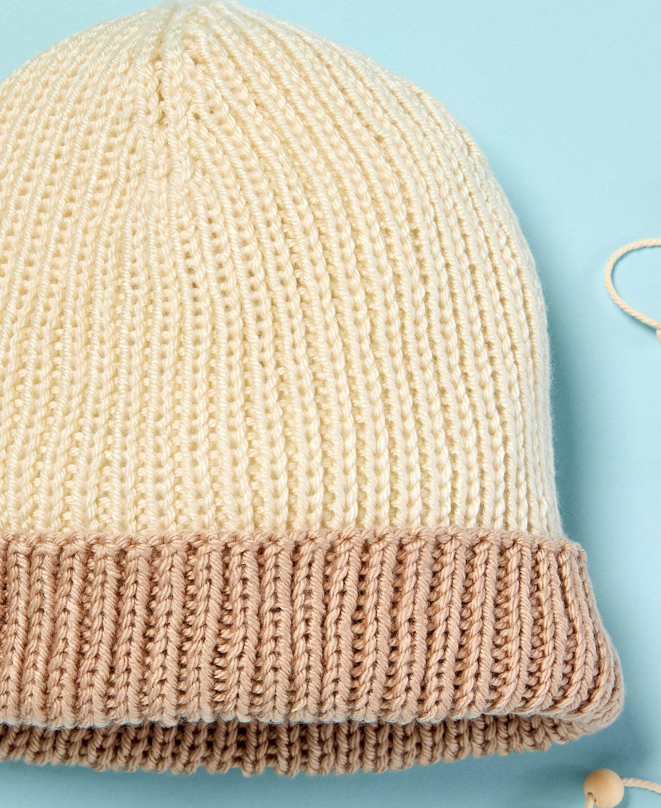 Cream and Sugar Cap – Premier Yarns