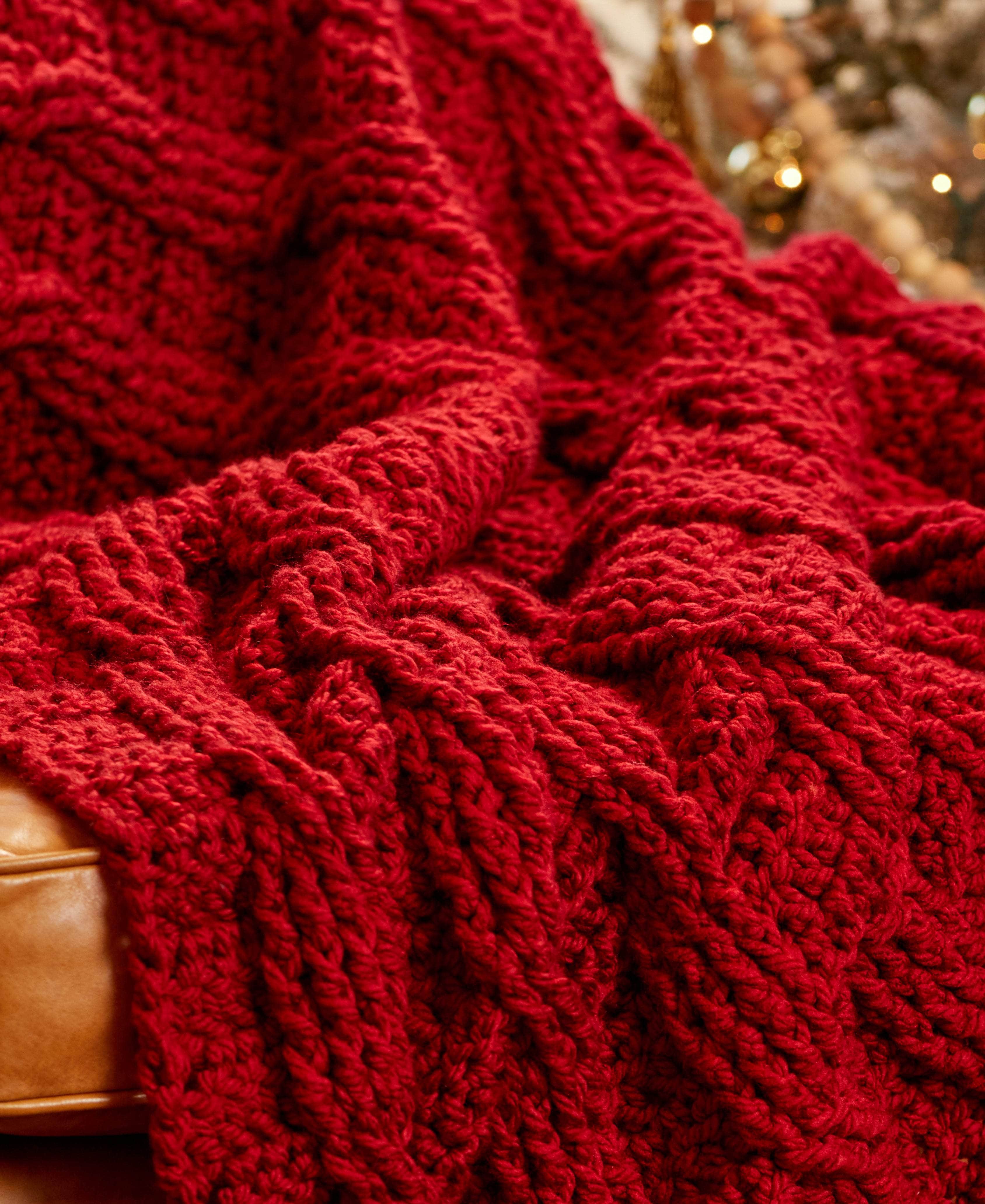 Cable Columns Throw – Premier Yarns