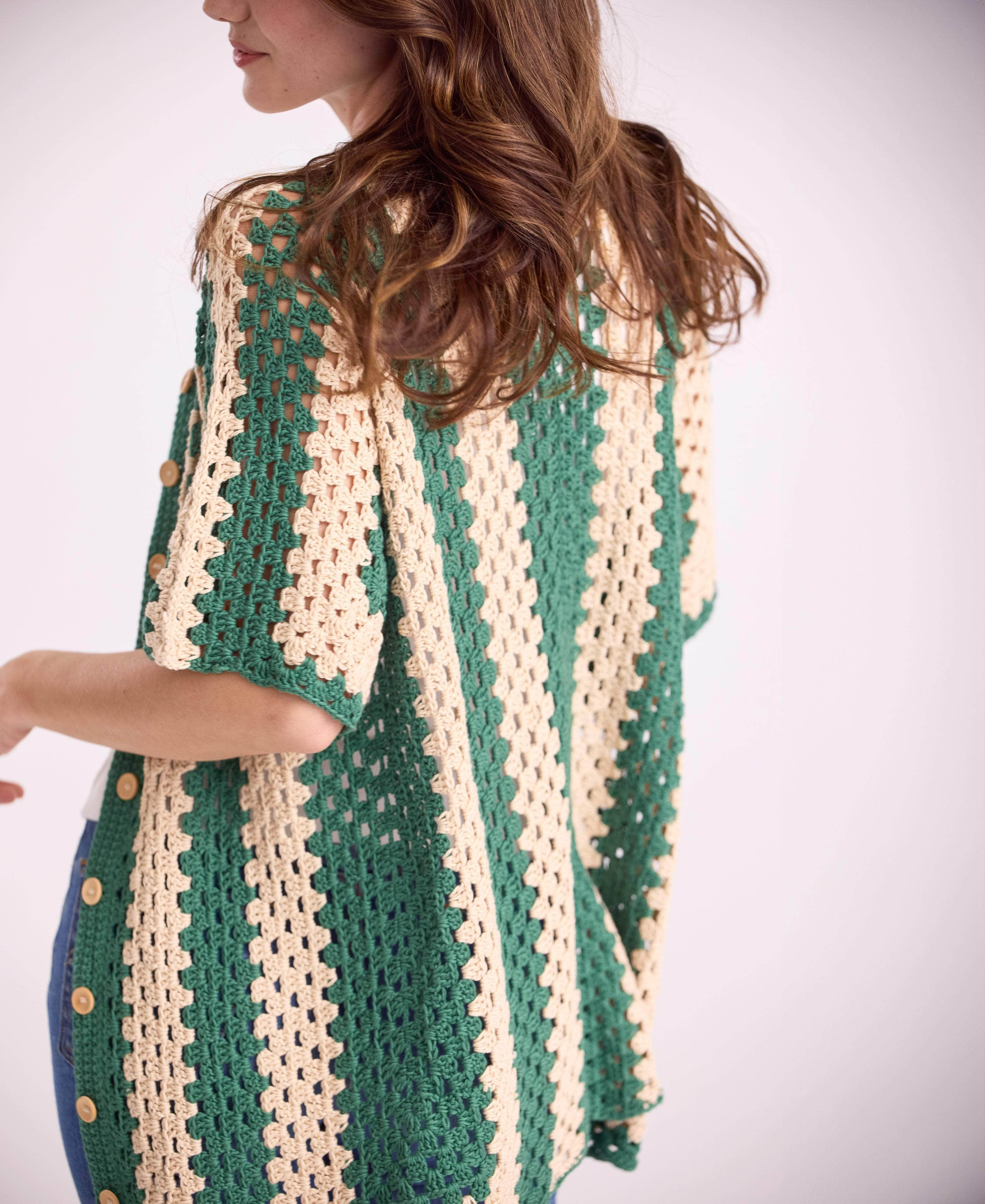 Hexagon Button Down – Premier Yarns