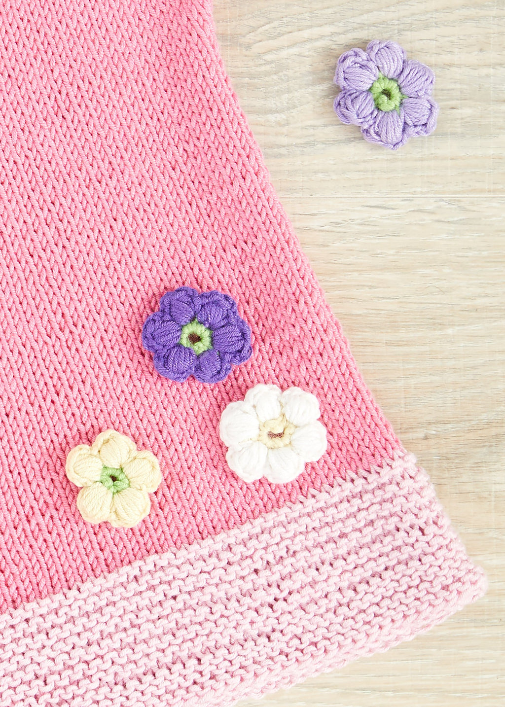 Puff Flowers – Premier Yarns