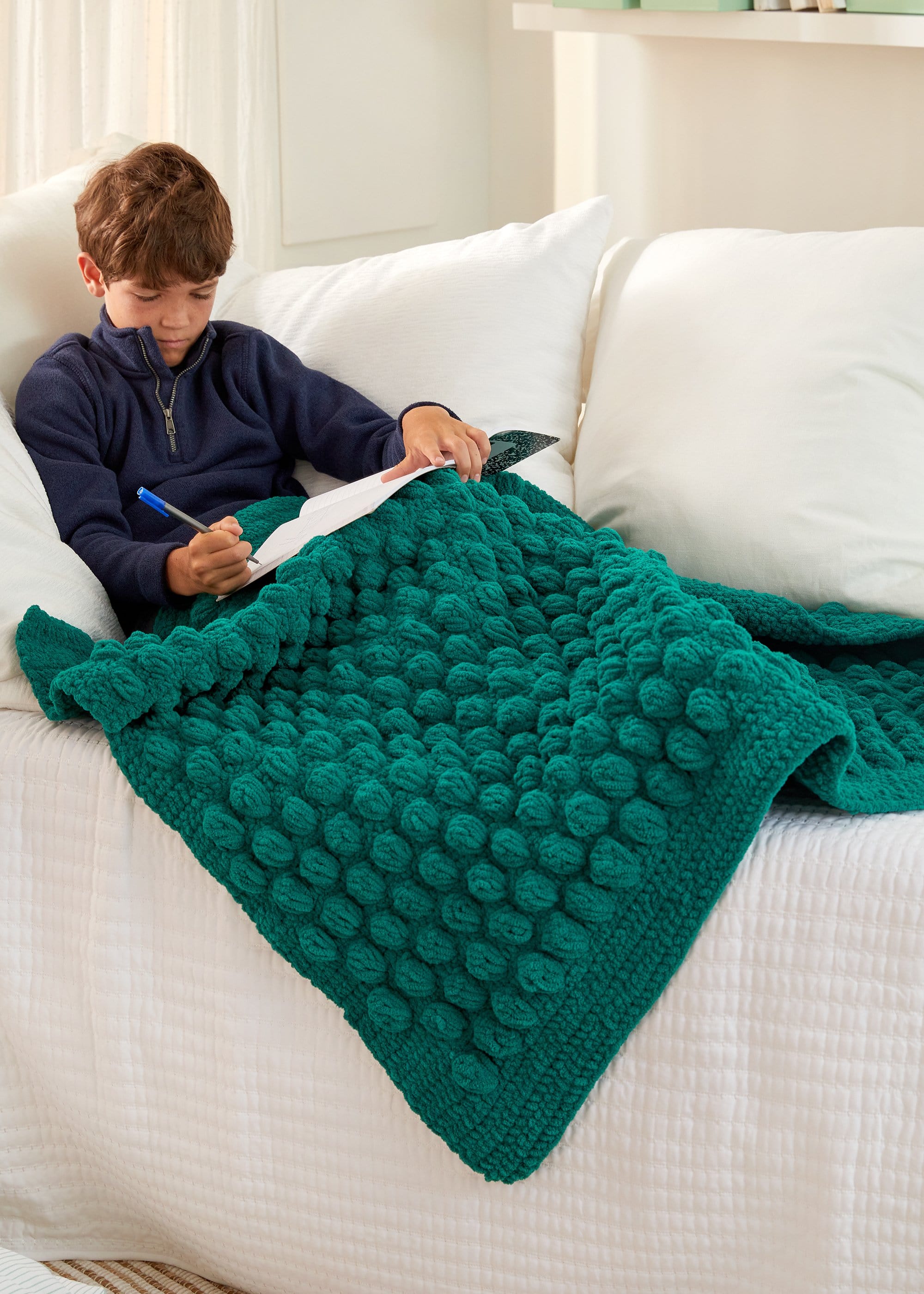 Raised Pineapple Throw – Premier Yarns
