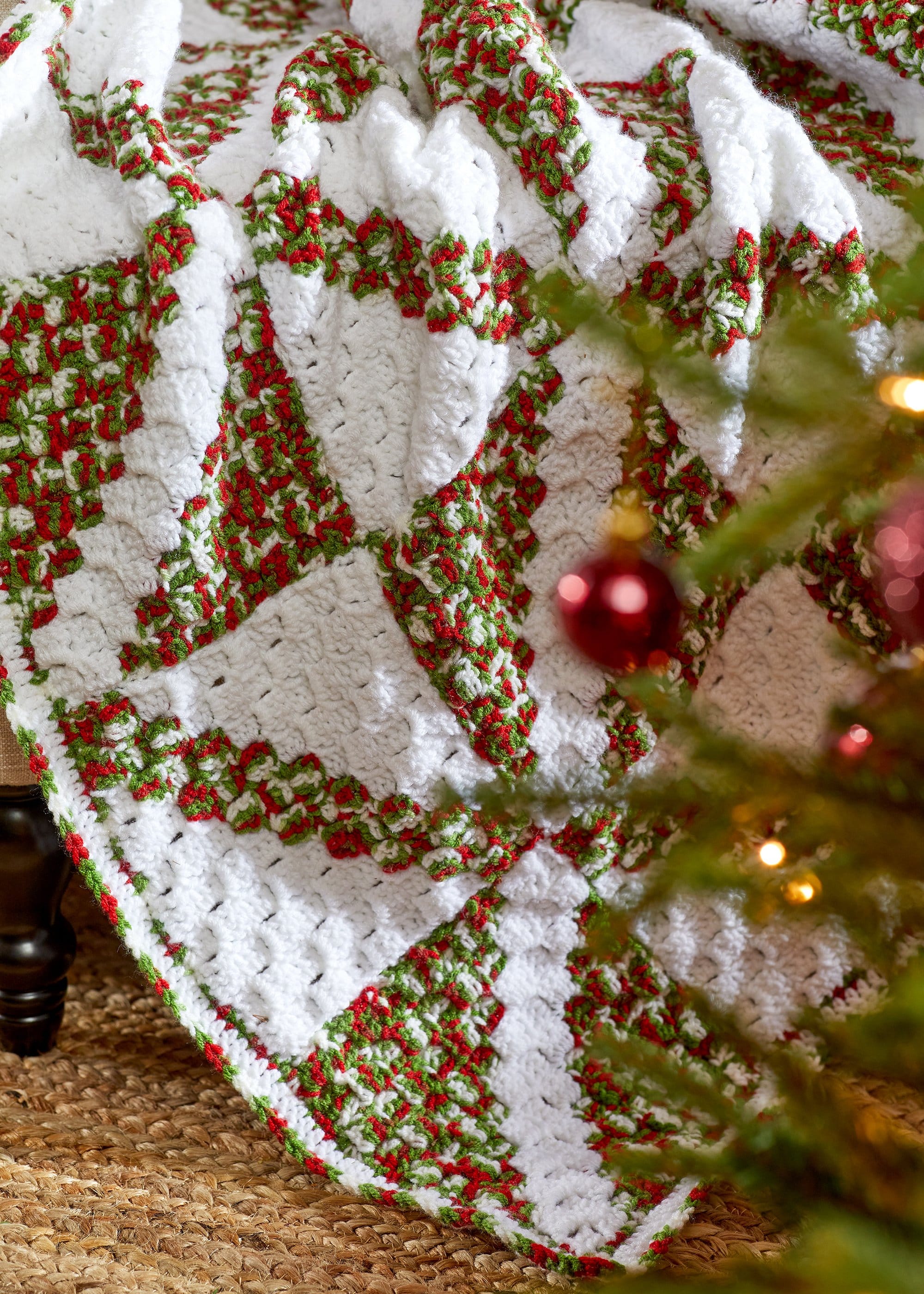 Merry Motif Quilt – Premier Yarns