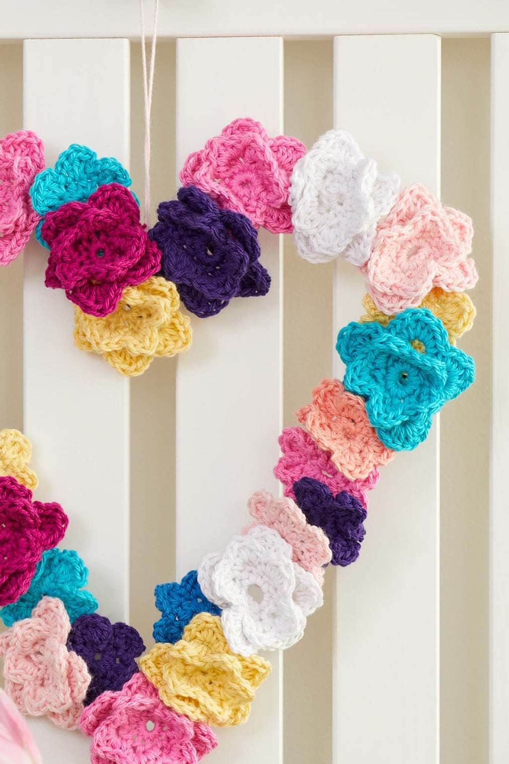 Heart Flower Wreath – Premier Yarns