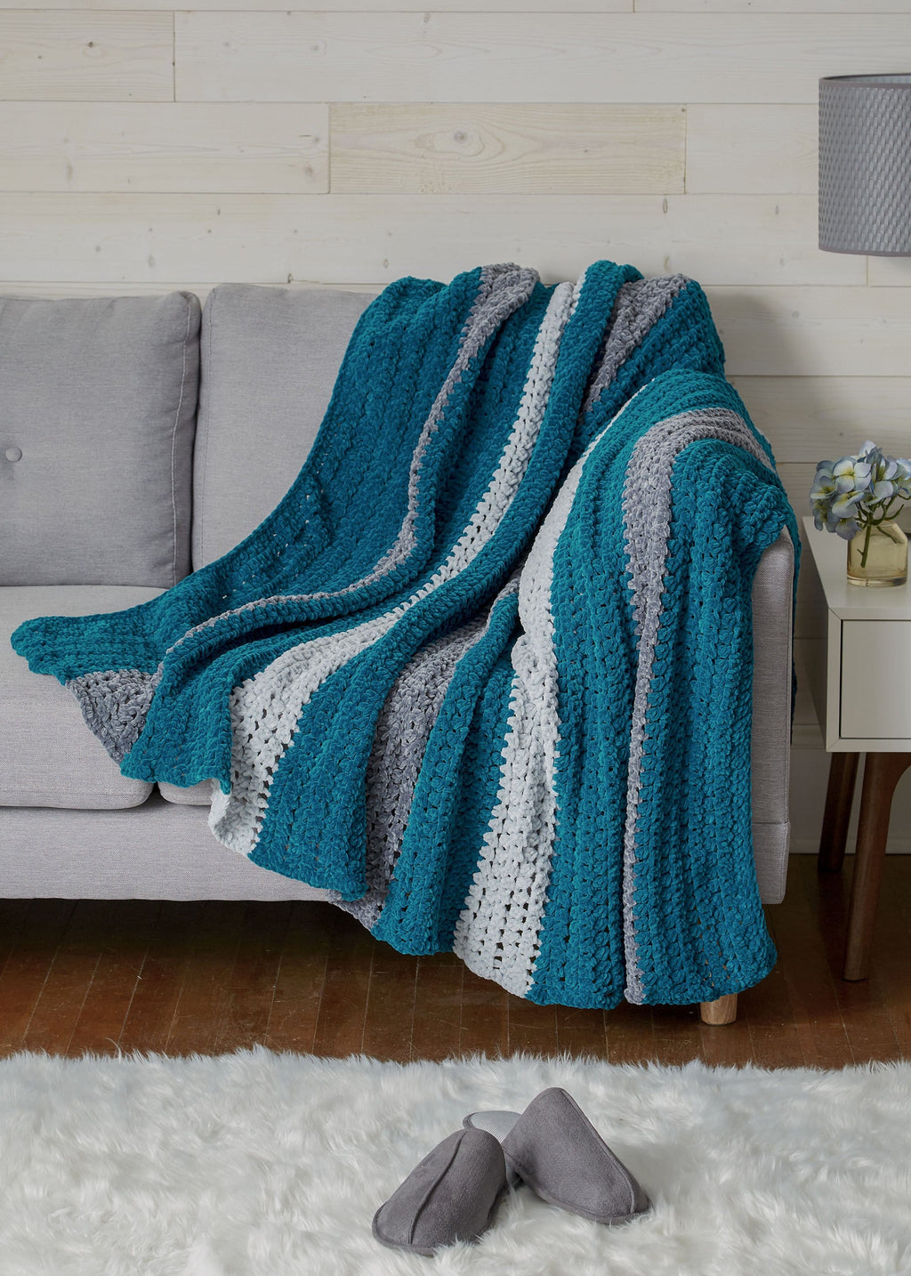 Tri Color Throw – Premier Yarns