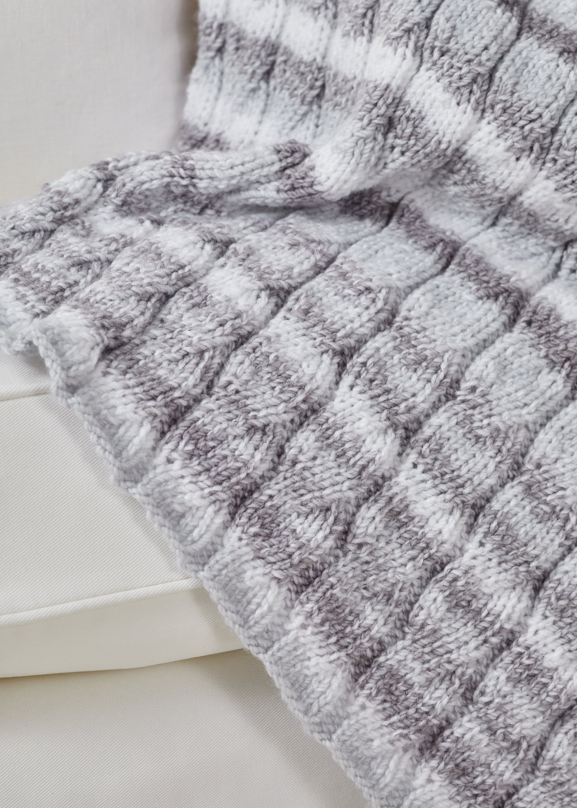 Sutton Throw – Premier Yarns