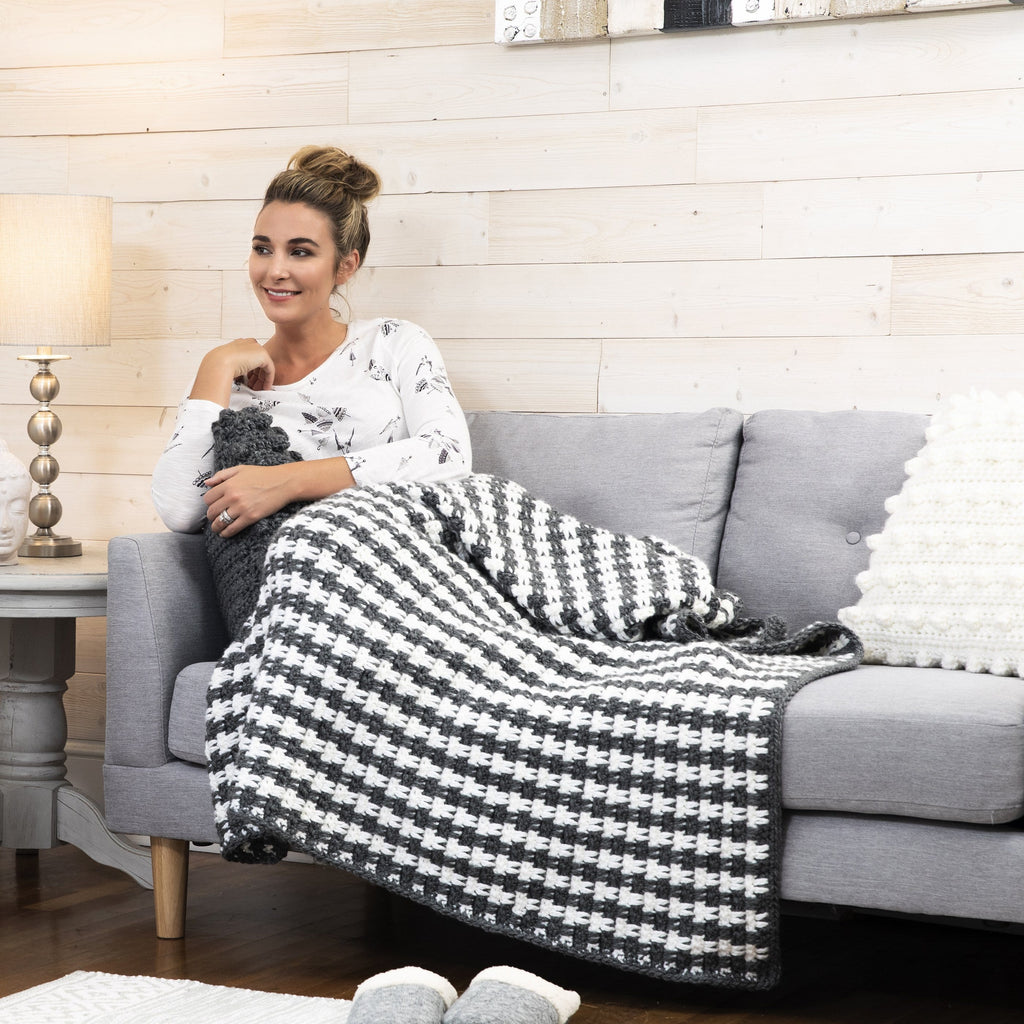 Minimalist Throw – Premier Yarns