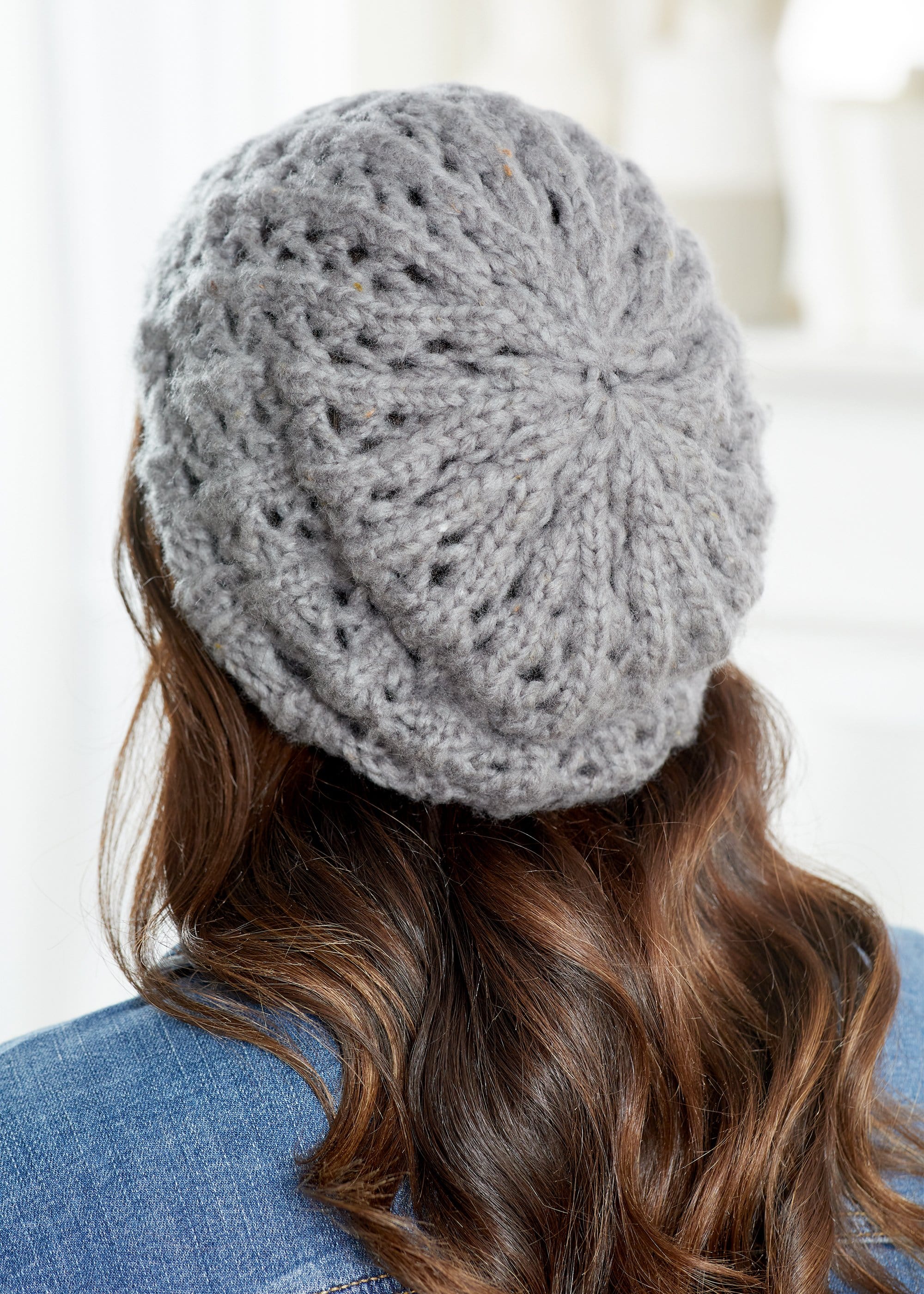 Maya Mesh Hat – Premier Yarns